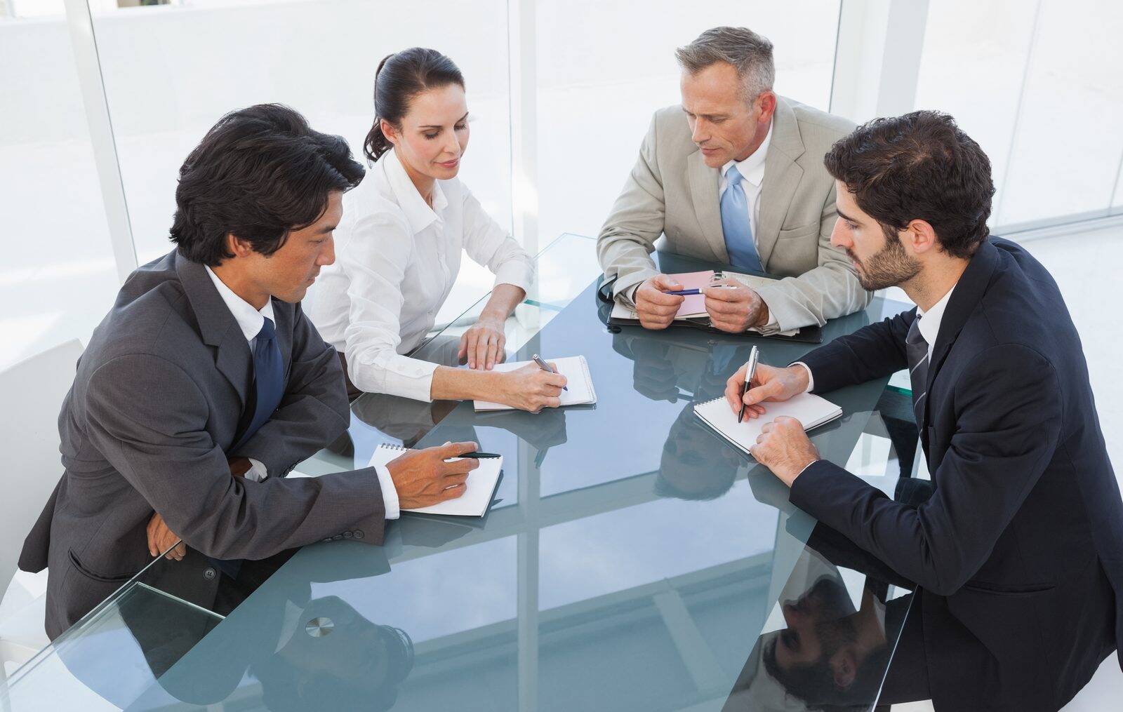 Pros and Cons of Consulting: Is It a Good Fit for You?